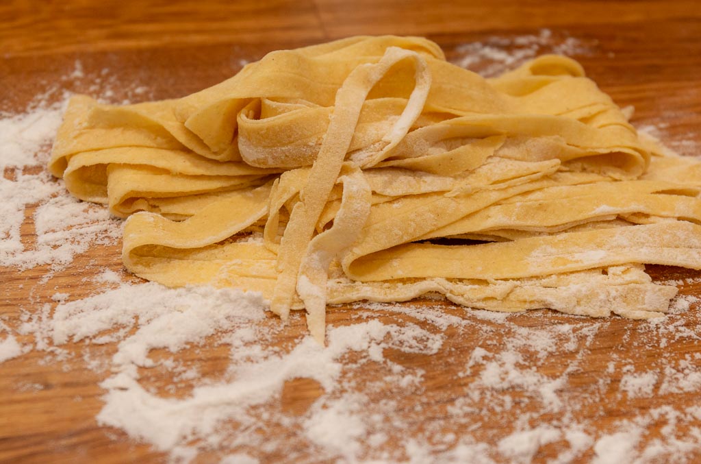 Färsk, glutenfri pasta